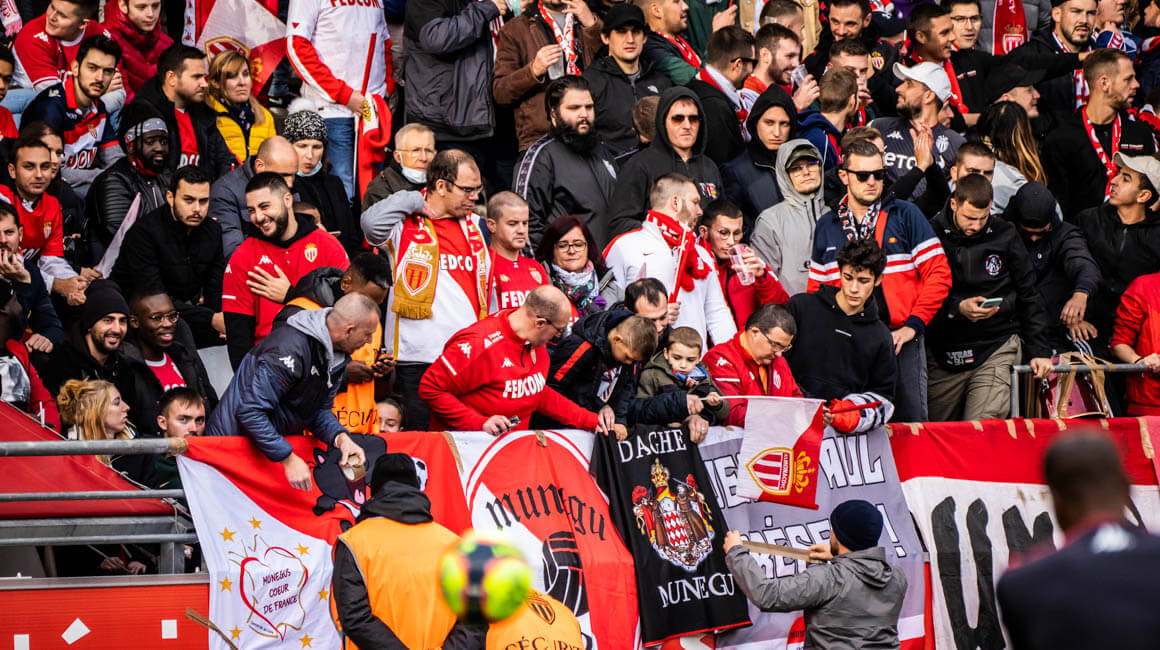 Les supporters monégasques encore en nombre à Reims