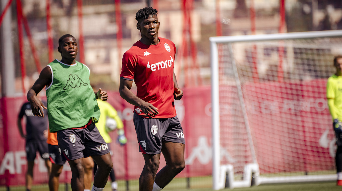 Dans les pas de Breel Embolo à l’entraînement de l'AS Monaco