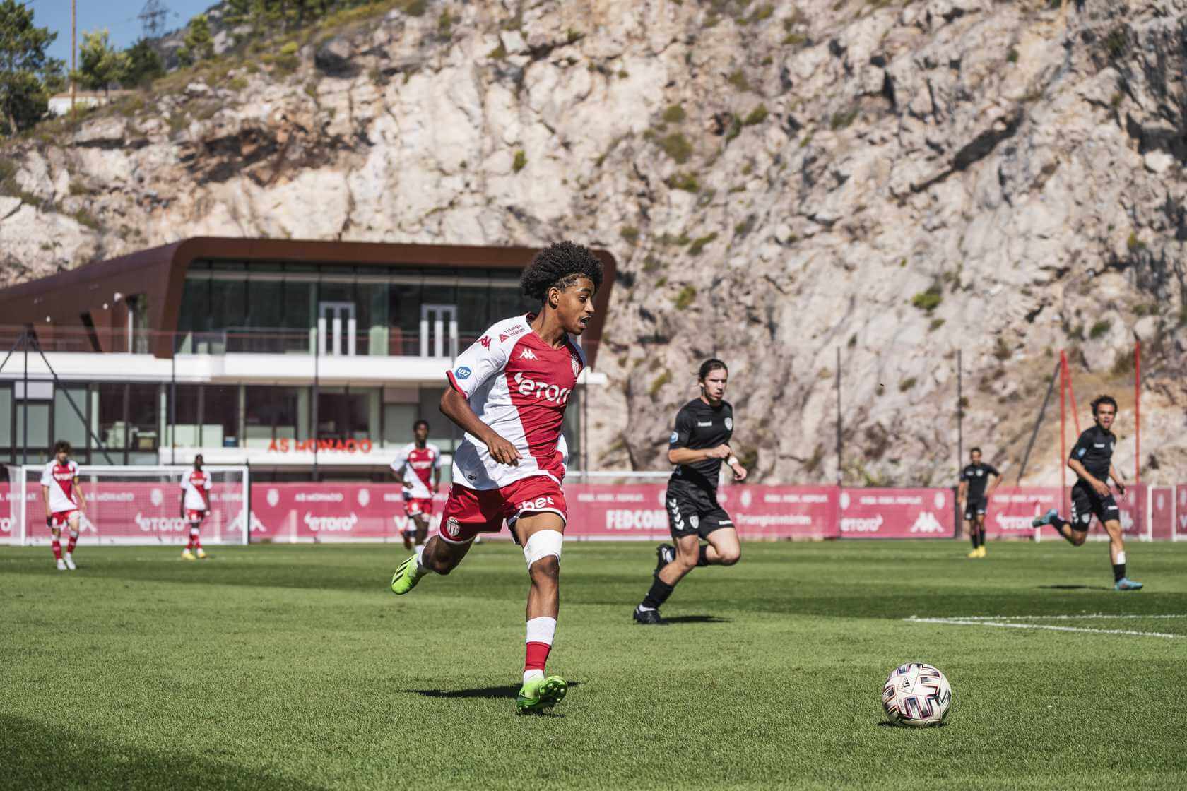 Revis la victoire des U17 de l'AS Monaco contre le Gazélec en images